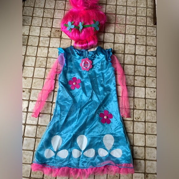 Costumes | Trolls Poppy Deluxe Halloween Costume Dress With Headpiece ...